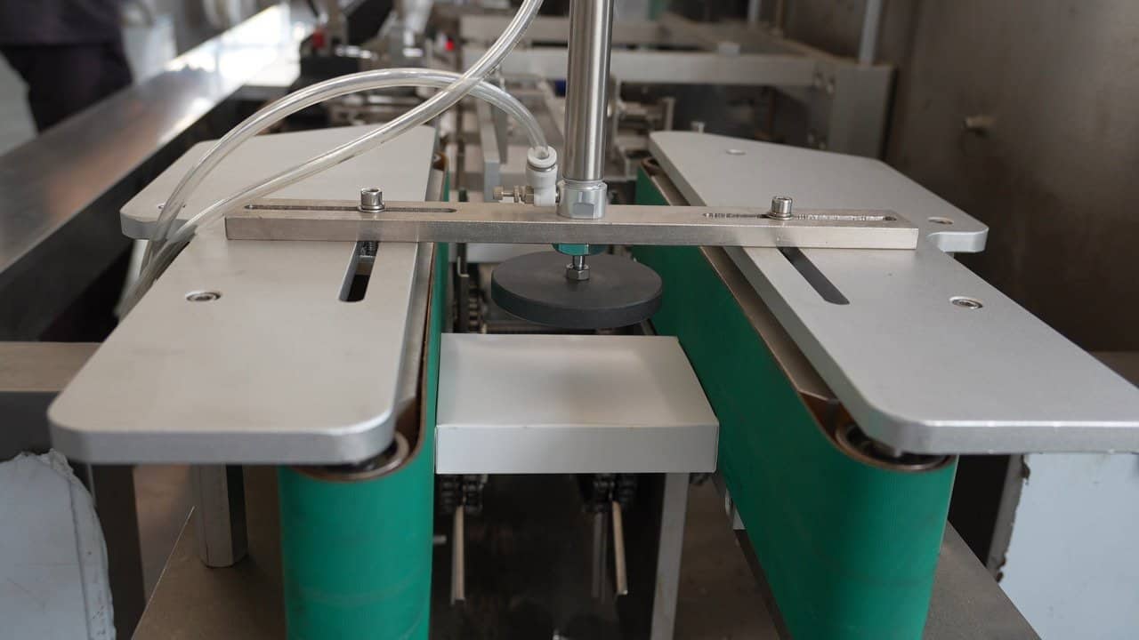 9 Essential Parts of a Cartoning Machine You Didn’t Know